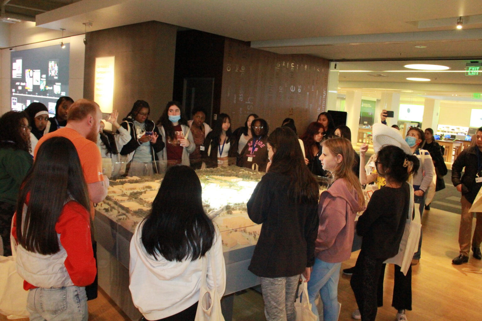 Microsoft Visitor Center Field Trip with Evergreen and Highland Middle ...