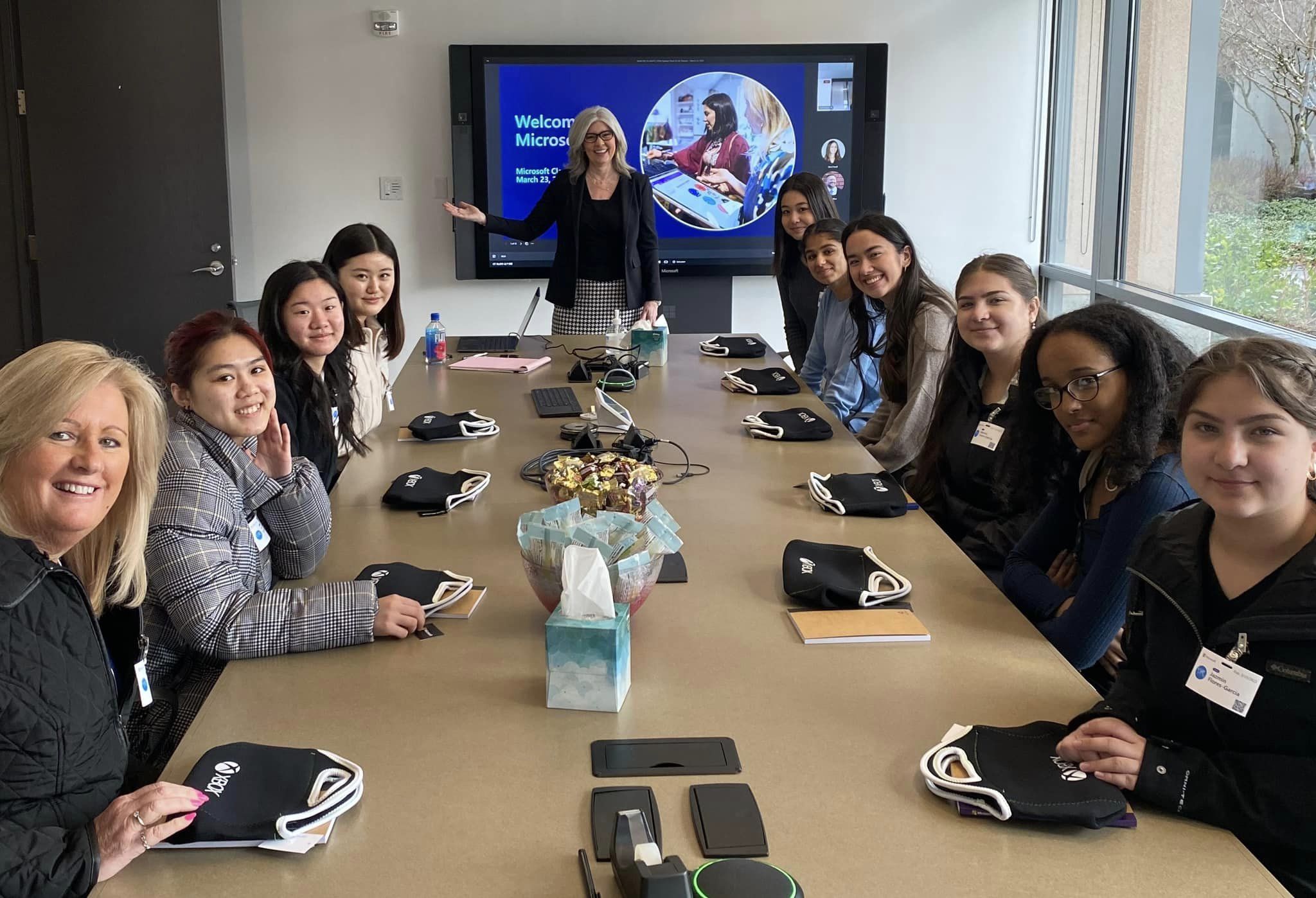 Microsoft Field Trip and Mentoring Lunch with Thomas Jefferson High ...