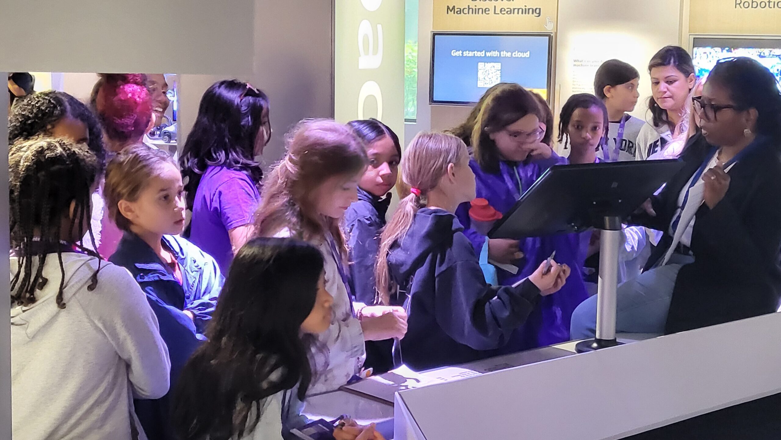 IGNITE Field Trip to AWS with Camelot Elementary School | IGNITE Worldwide